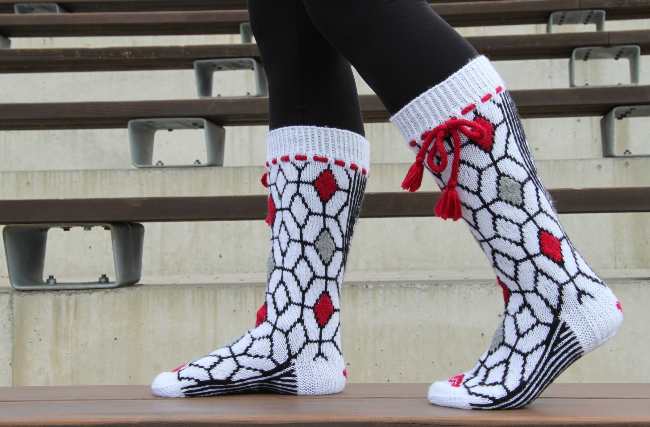 Priimus -sukat - Pohjois-Karjala 300 vuotta - Pohjois-Karjala sukat